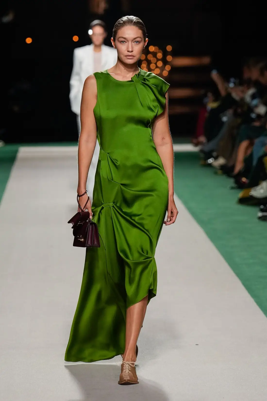 Victoria Beckham Spring Summer 2025 Paris Fashion Week Victoria Beckham Spring Summer 2025 Paris Fashion Week