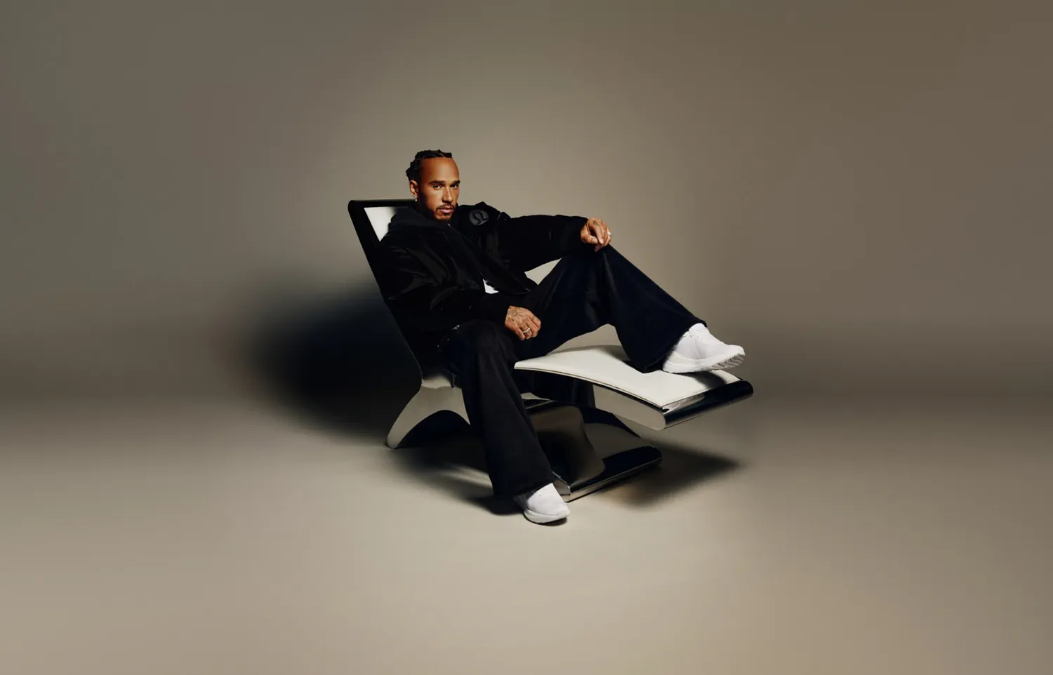 Lewis Hamilton joins Lululemon as newest ambassador - fashionotography