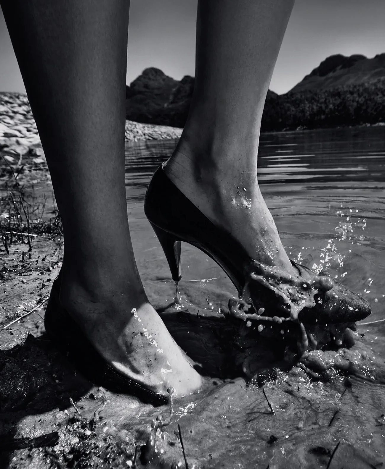 Libby Taverner and Noor Khan cover M Le magazine du Monde March 29th, 2025 by Julien Martinez ...